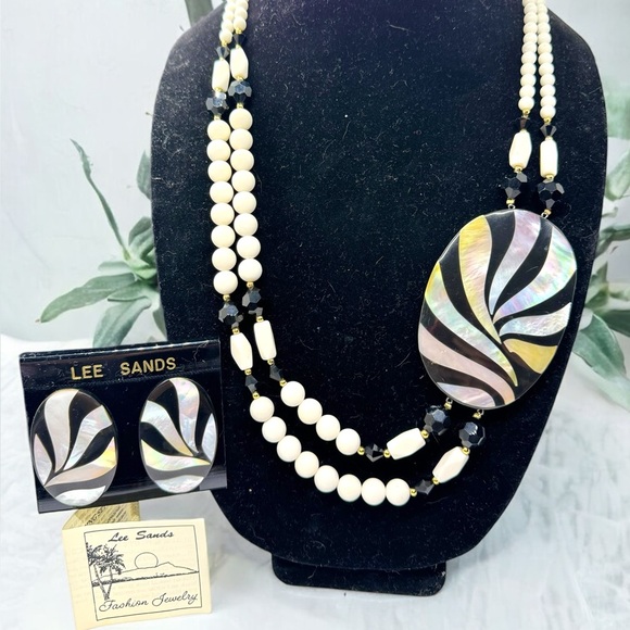 Lee Sands | Jewelry | Vintage New Old Stock Lee Sands For Qvc Mop ...